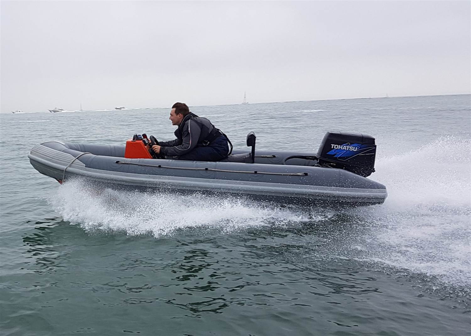 Road Runner - Sea Rider 4m